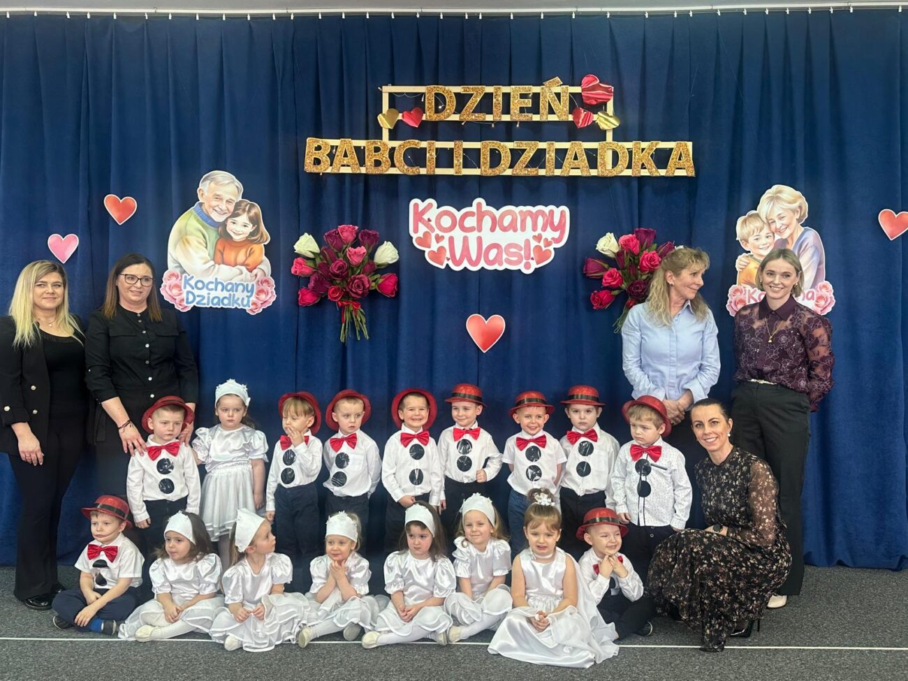 Dzień Babci i Dziadka w grupie „Leśne Ludki”. – Przedszkole Miejskie nr ...